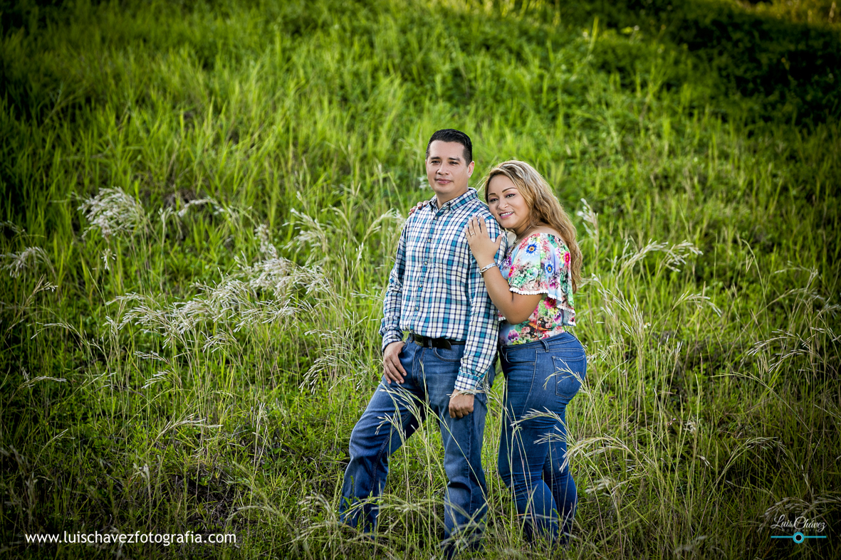 ELIZABETH & VICTOR / SESION PRE-BODA – Luis Chavez