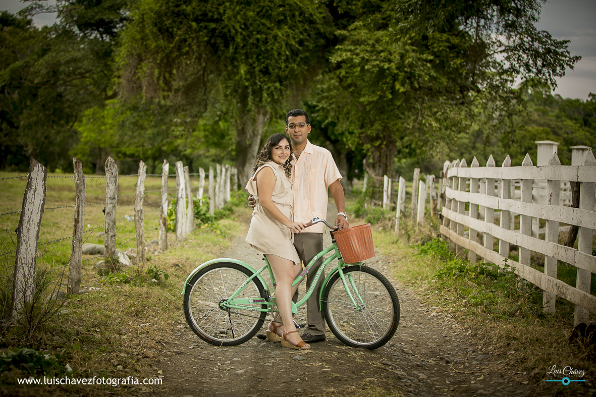 LUZ & DANIEL / Sesión Pre-Boda – Luis Chavez